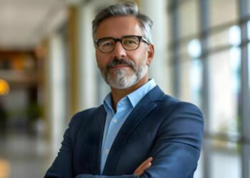 7 Best Headshot Backgrounds to Create Impactful Photos