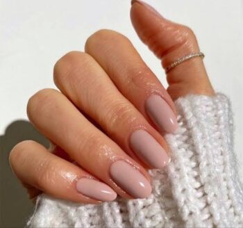 What Color Should I Paint My Nails?